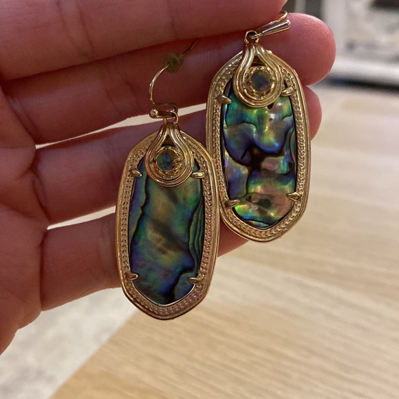 Kendra Scott | Jewelry | Kendra Scott Abalonate Shell With Charm | Poshmark